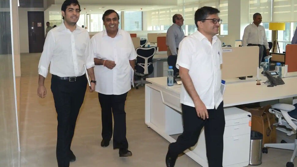 know about mukesh ambani right hand manoj modi director of reliance jio ...