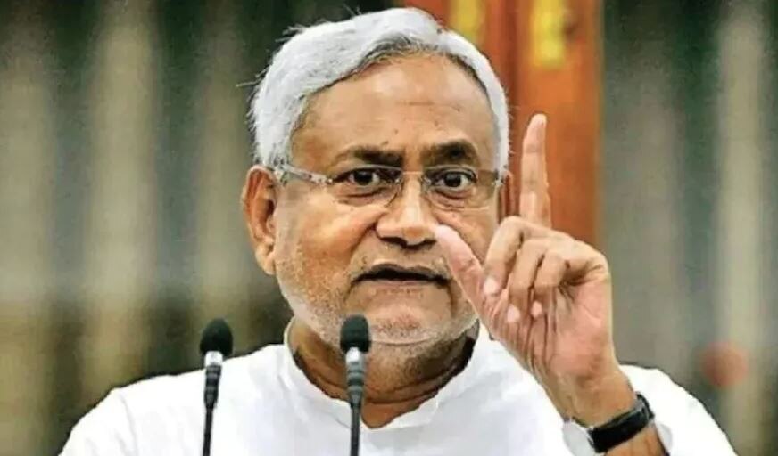 cm nitish kumar gave statement regarding ips vikas vaibhav tweet about DG Shobha Ahotkar know ...
