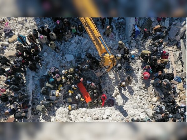 Turkey earthquake after 100 hours life coming out of the debris people ...