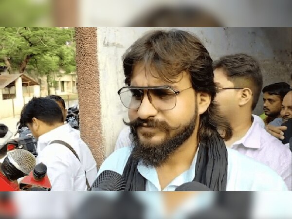 Chitrakoot Abbas Ansari wife Nikhat arrested from outside jail accused ...