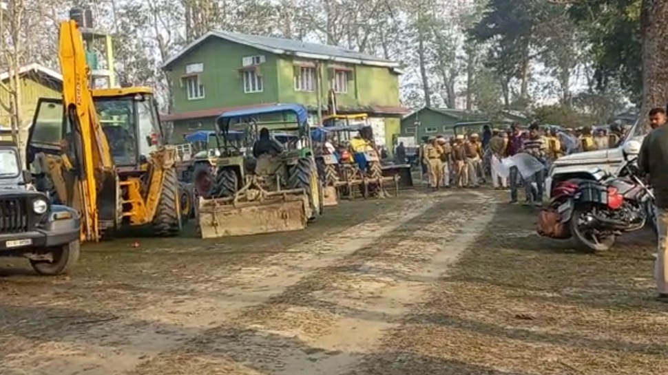 bulldozer action in sonitpur assam 6000 hectare land eviction smzs