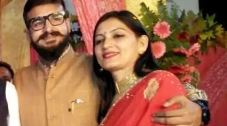 iPhone of Nikhat ansari exposed the secret, Abbas Ansari Dubai and UAE ...