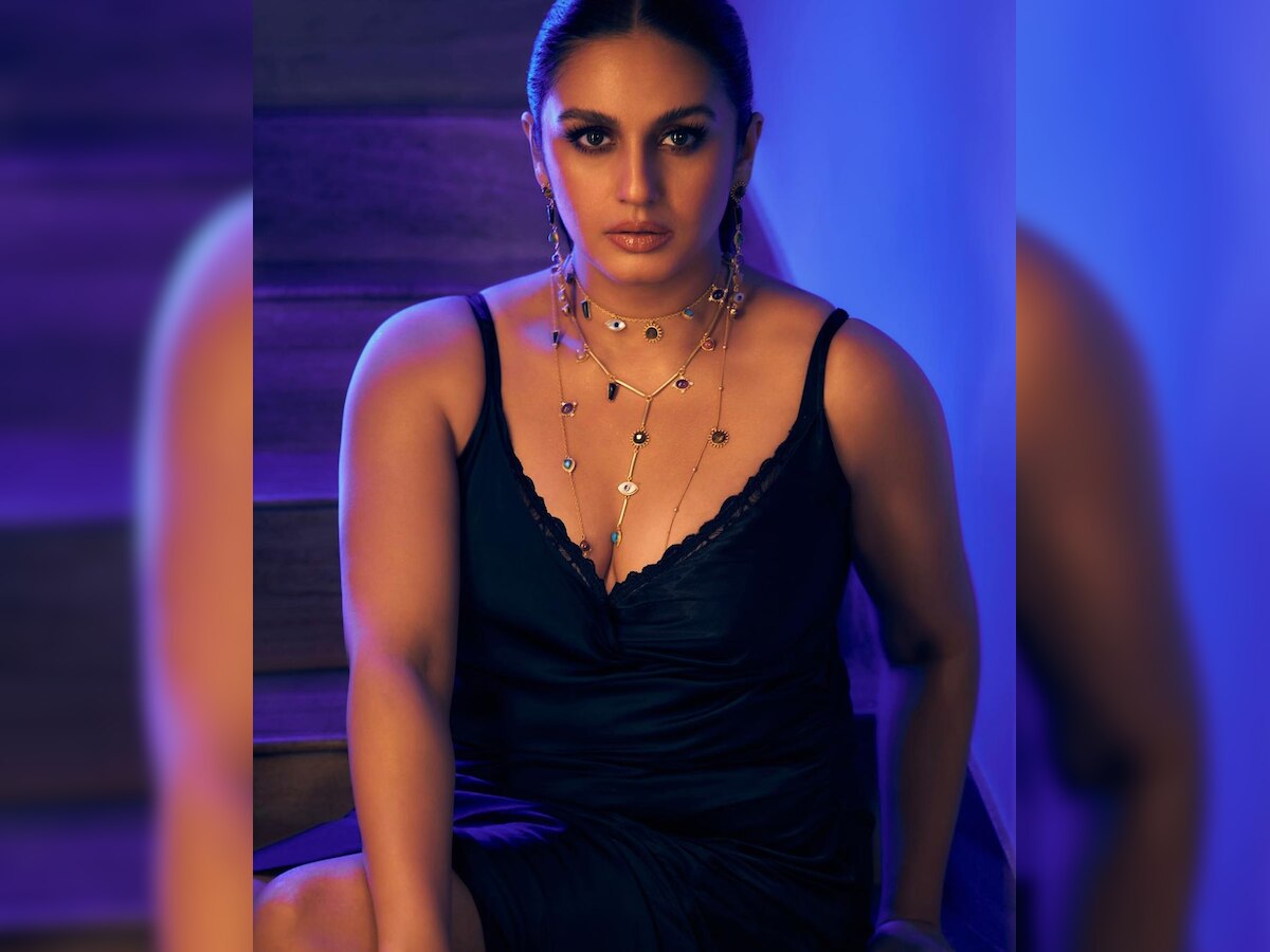 huma qureshi looking sizzling in black color thigh high slit dress see photos
