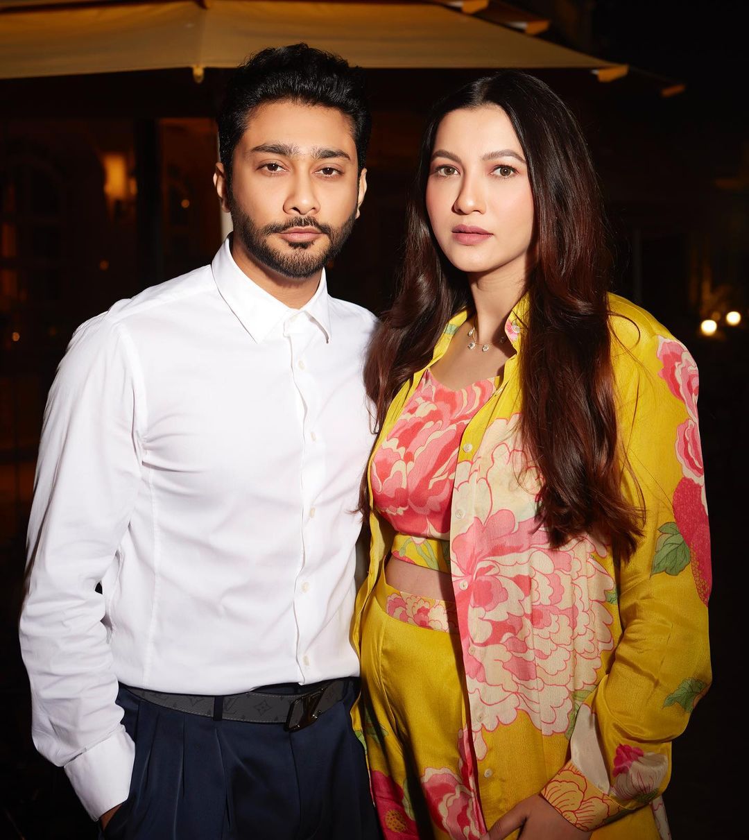 Gauhar Khan flaunts huge baby bump in yellow tight dress gives pose ...