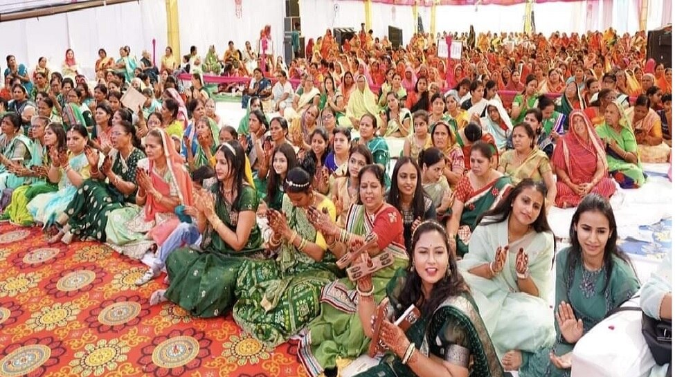 Bhilwara news Nani Bai Mahira arrived with God for devotee Narsi in Sahada devotees danced ...