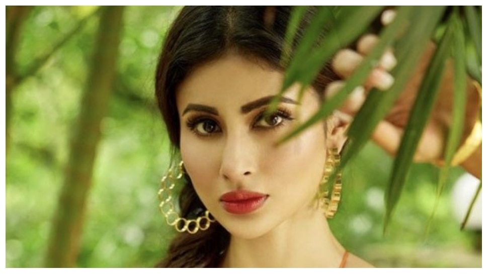 Mouni Roy daring boldest photos without clothes in bathroom only wearing bathrobe fans sweating ...