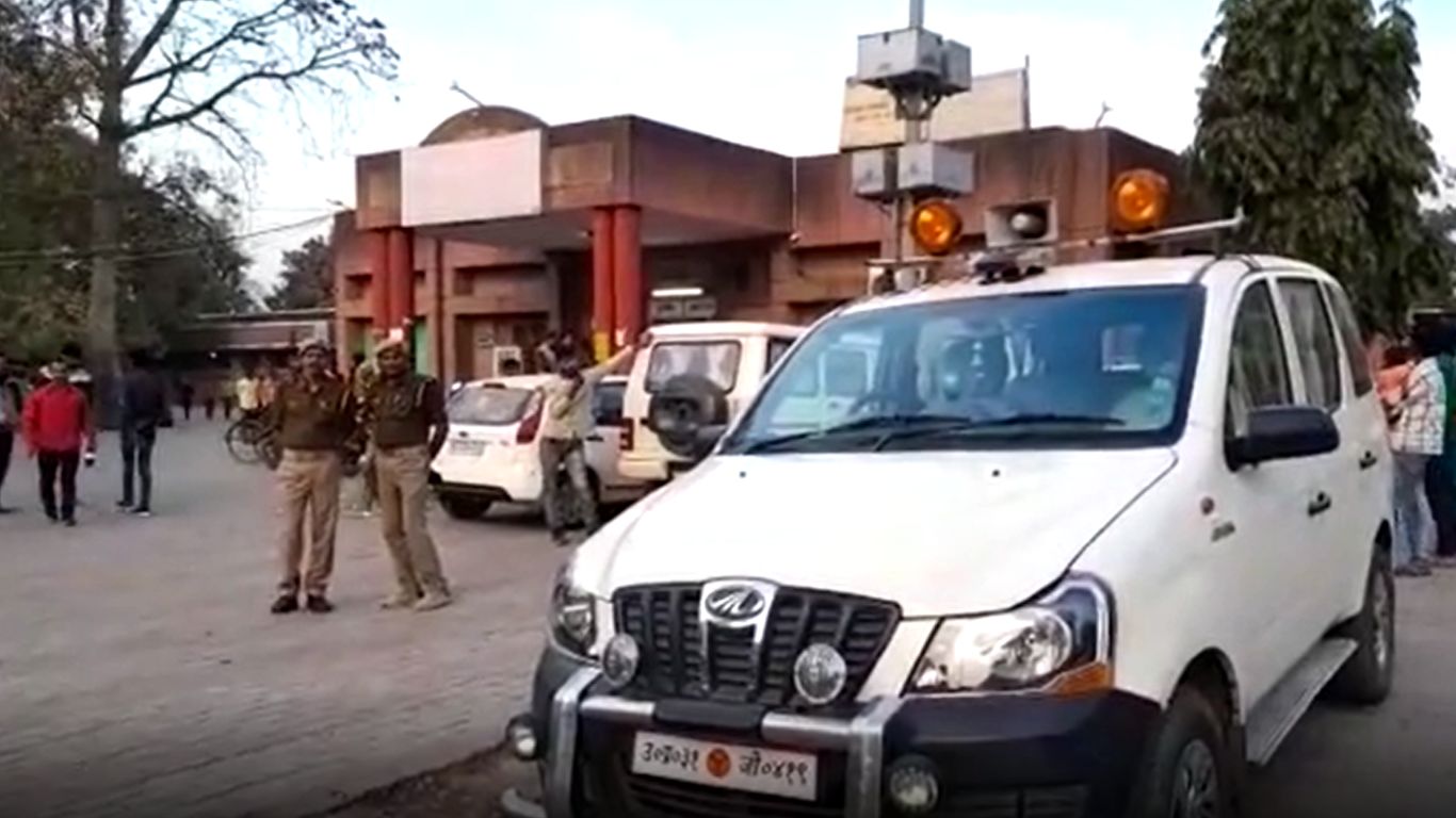 elephants attacked Bahraich on forest guard during patrolling condition critical referred to ...