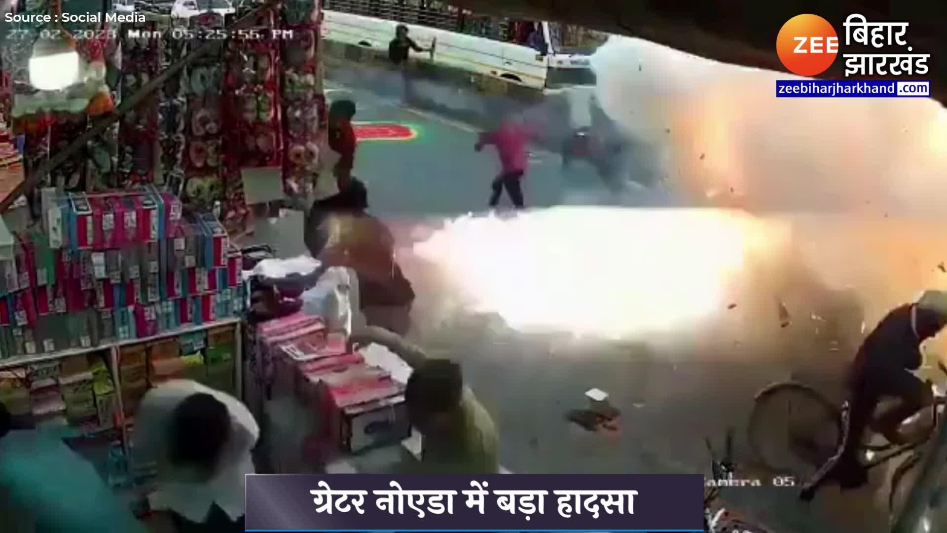 Tempo full of firecrackers caught fire during Jagannath Yatra in ...