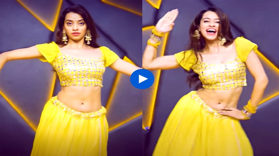 girl fearless bold dance on Balam Thanedar watch sizzling video here ...
