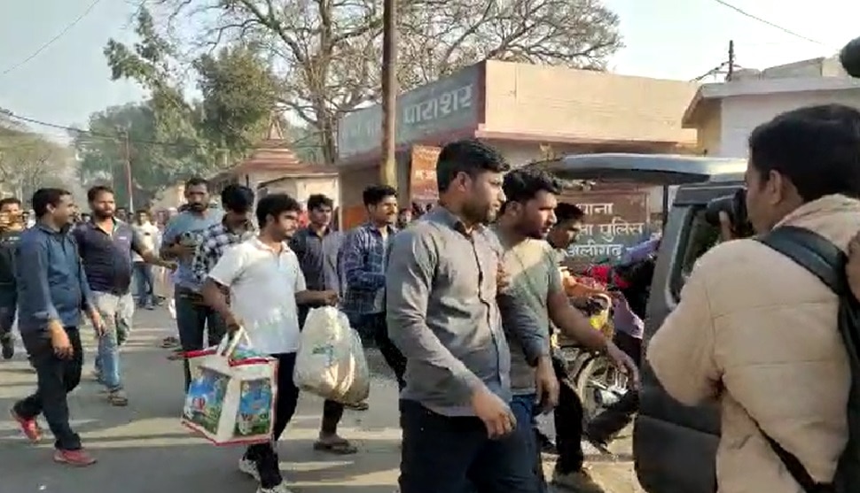Hathras gangrape case Three accused acquitted released from aligarh ...