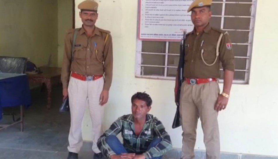 Karauli News Police Arrested Smuggler With Smack Of 15 Lakhs Under