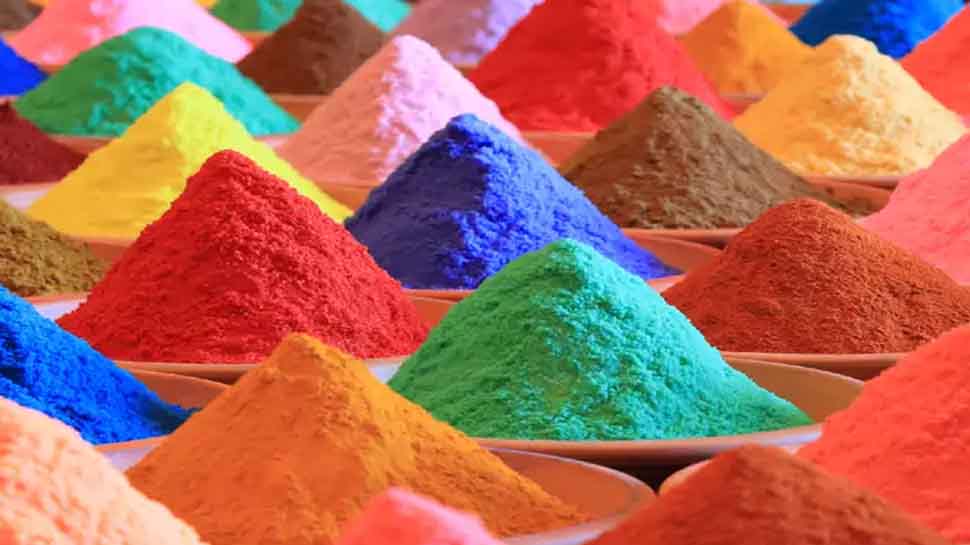Holi 2023 Know importance of these 5 color gulal apply loved ones on ...