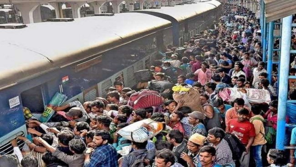 Crowd of passengers gathered at these stations of Bihar you will be ...