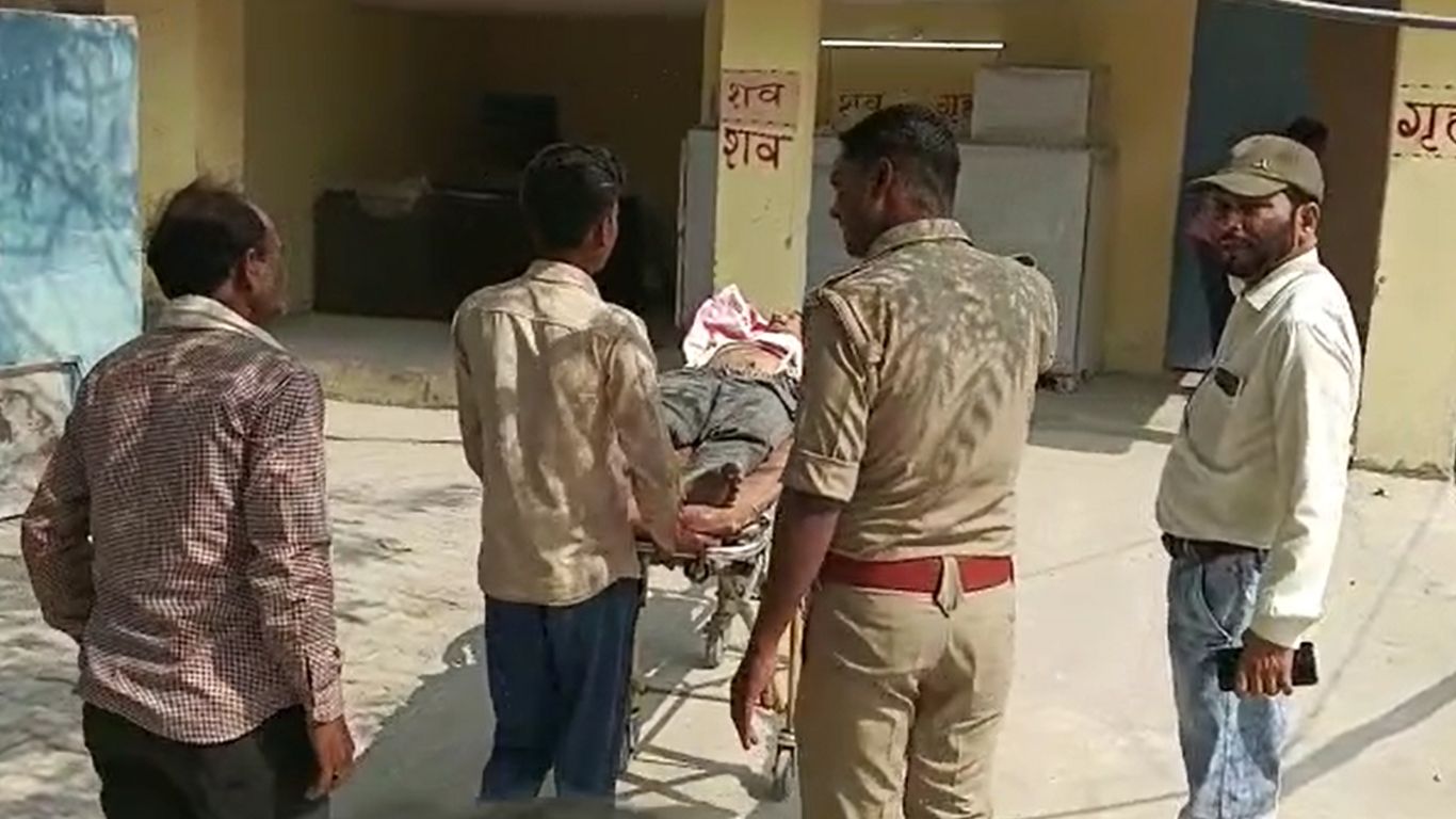 Shahjahanpur crime up police 3 people of same family were gun shot ...
