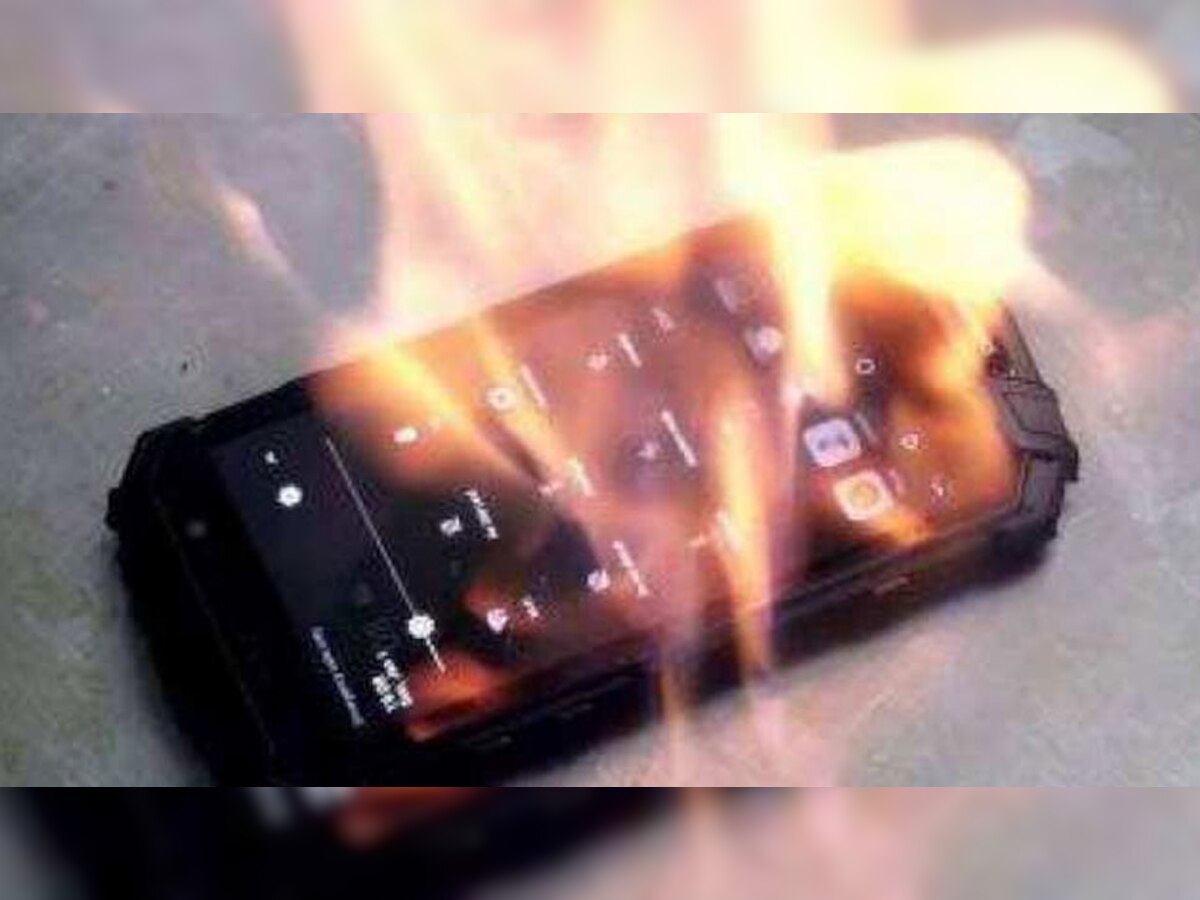 Why Smartphone Battery Burst Like a Bomb Here is the reason | इस वजह से ...