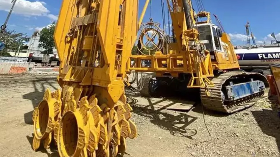 Delhi metro phase 4 DMRC first time using trench cutter | Trench Cutter ...