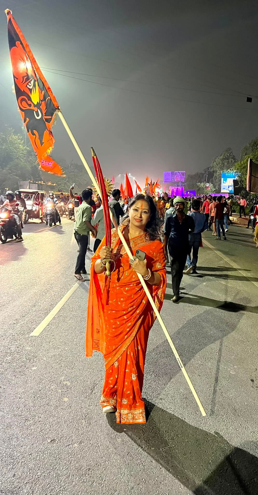 who is sizzling shweta jha with ak47 insas rifle photo goes viral patna ...