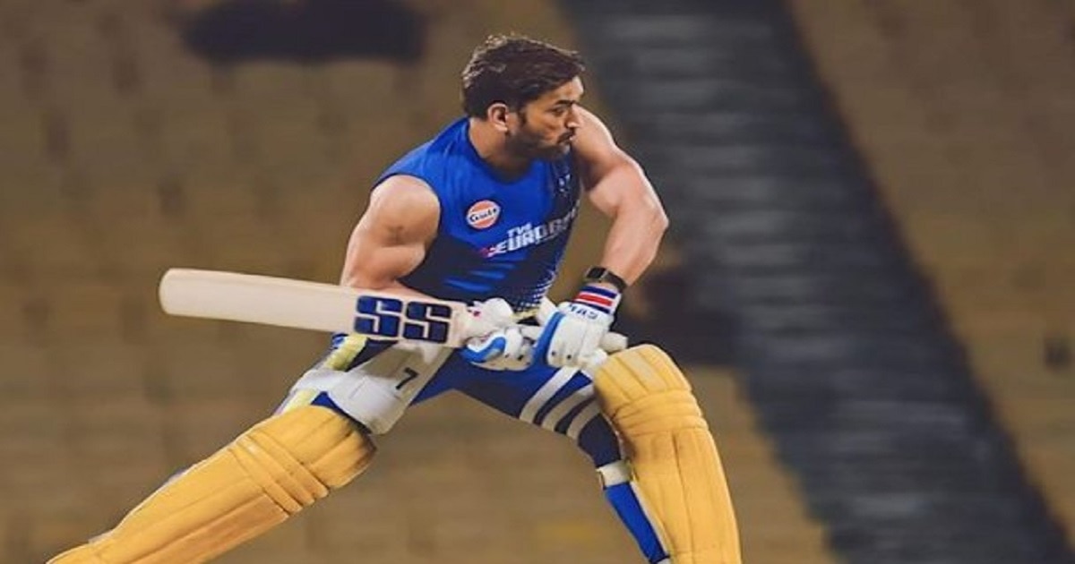 MS Dhoni flaunts biceps during practice session, muscular Shocked after ...