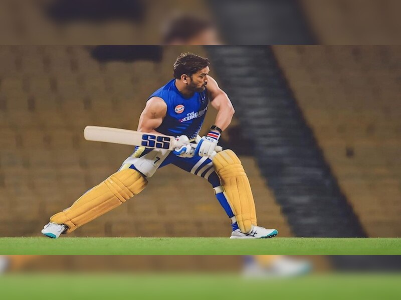 MS Dhoni flaunts biceps during practice session, muscular Shocked after ...