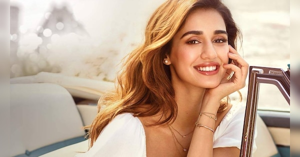 Disha Patani in bra and transparent skirt hot video went viral on ...