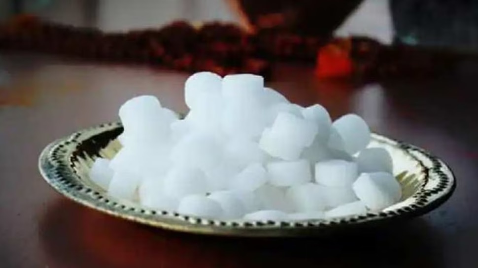 benefits of camphor in worship keeping camphor in room to take away all ...