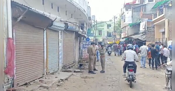 Baba Bulldozer demolished Mafia Atique Ahmed Shooter Mohammed Ghulam ...