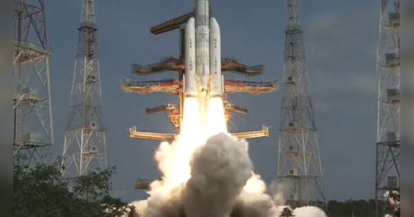 Isro launches lvm 3 rocket with 36 satellites of oneweb | ISRO ने रचा ...
