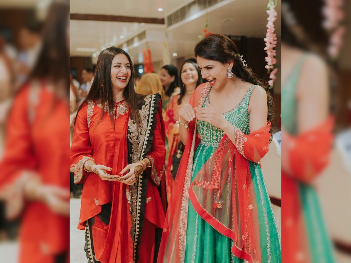 Tv Ishi Maa Divyanka Tripathi hides pregnancy wear tight dress flaunt ...