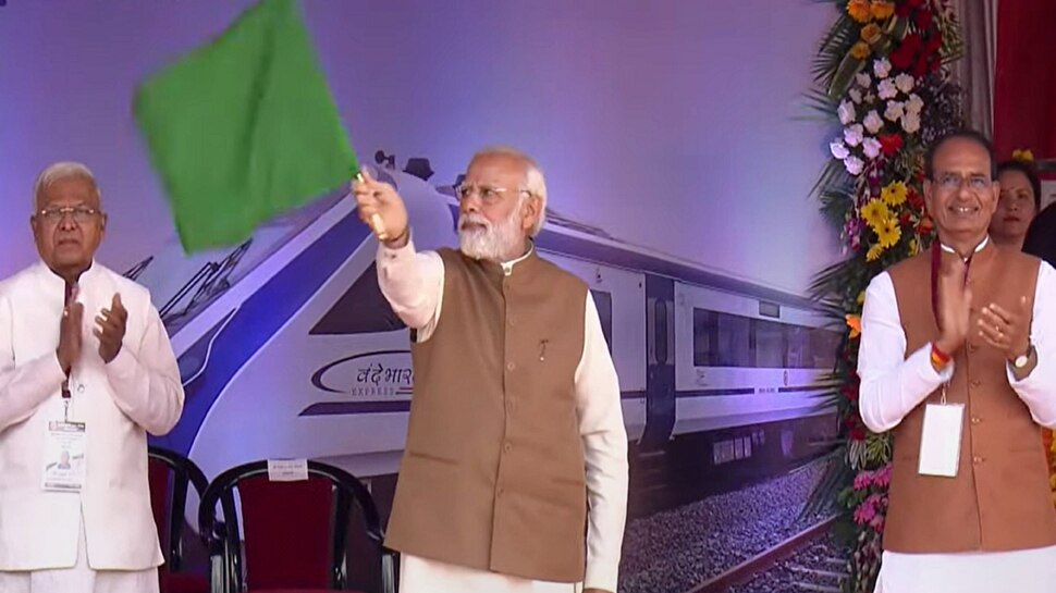 Vande Bharat train gift to Madhya Pradesh PM Modi flags off know ...