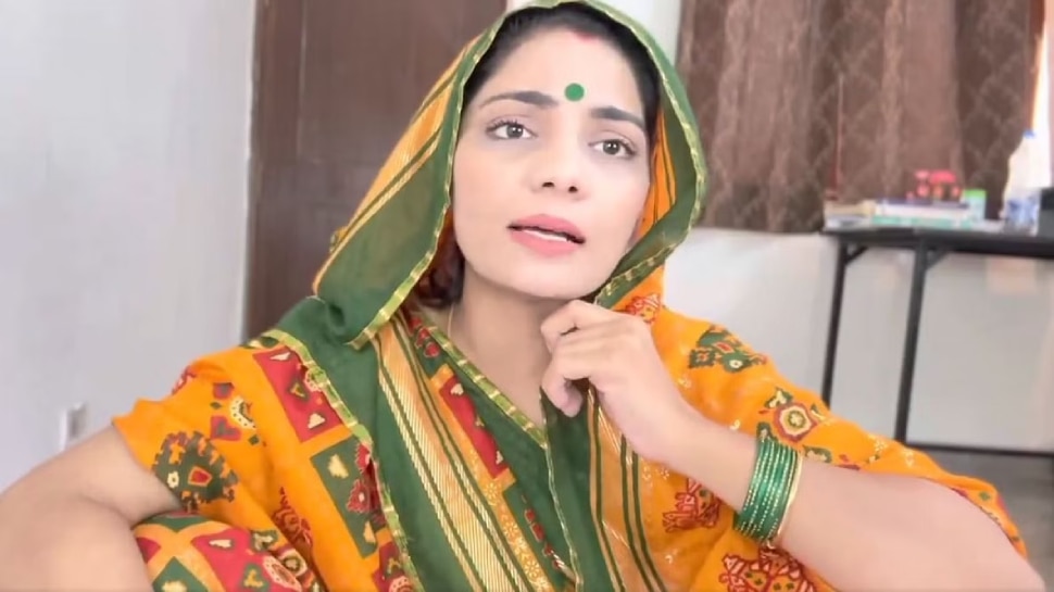 neha singh rathor satire on the central government through her news ...