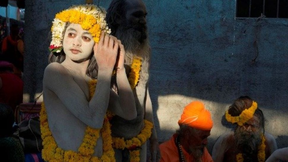 Mahila Naga Sadhu know What is the power of Naga sadhus important thing ...