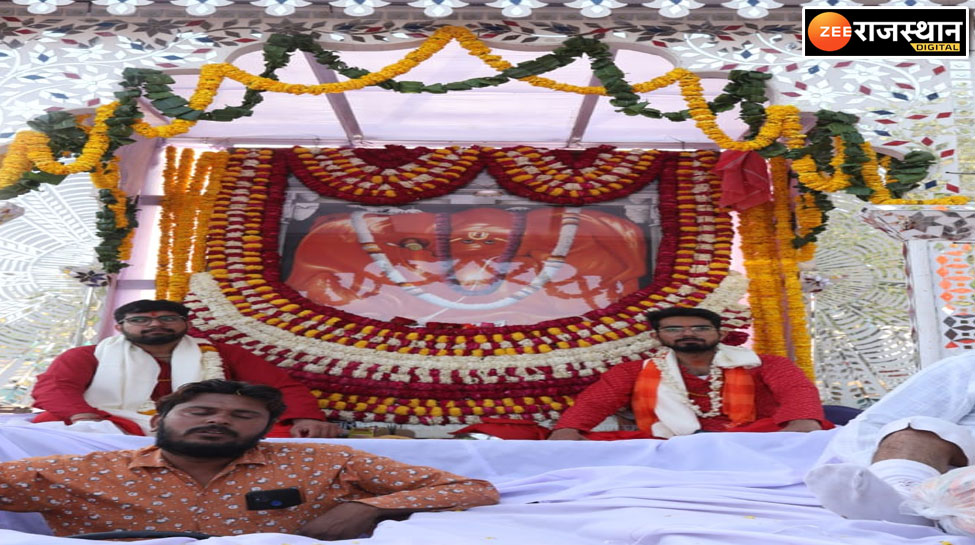 Jaipur News Hanuman blessing with his left hand in the form of a ...