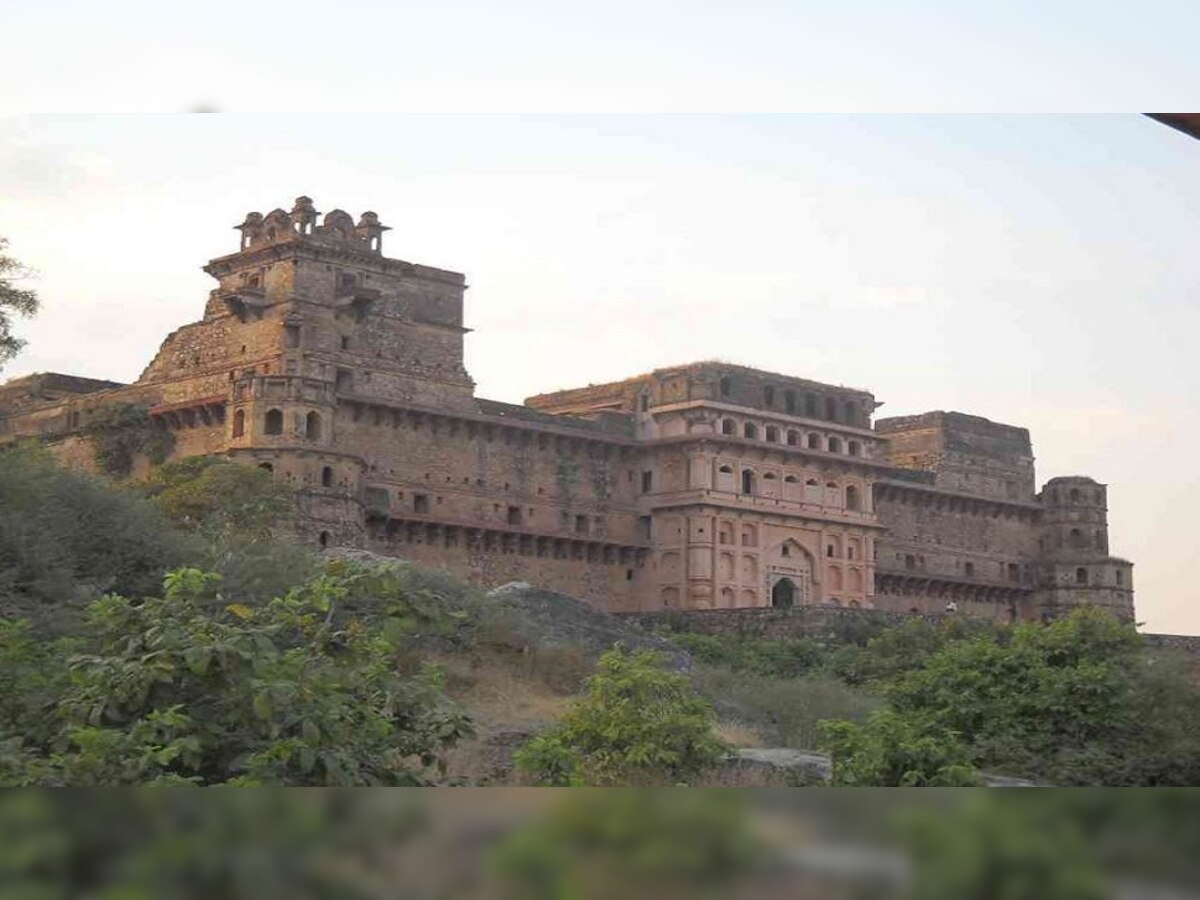 Shocking Garh Kundar Fort mysterious where suddenly disappeared entire ...