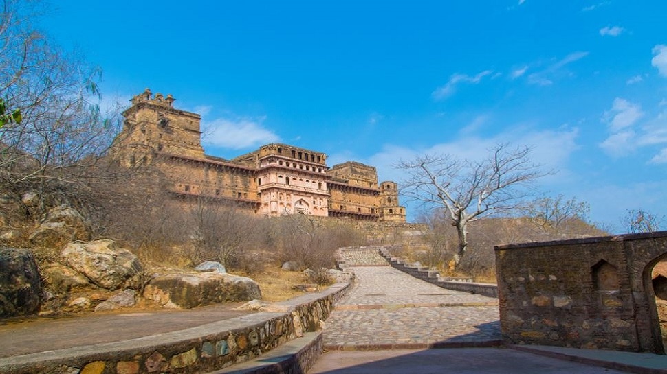 Shocking Garh Kundar Fort mysterious where suddenly disappeared entire ...