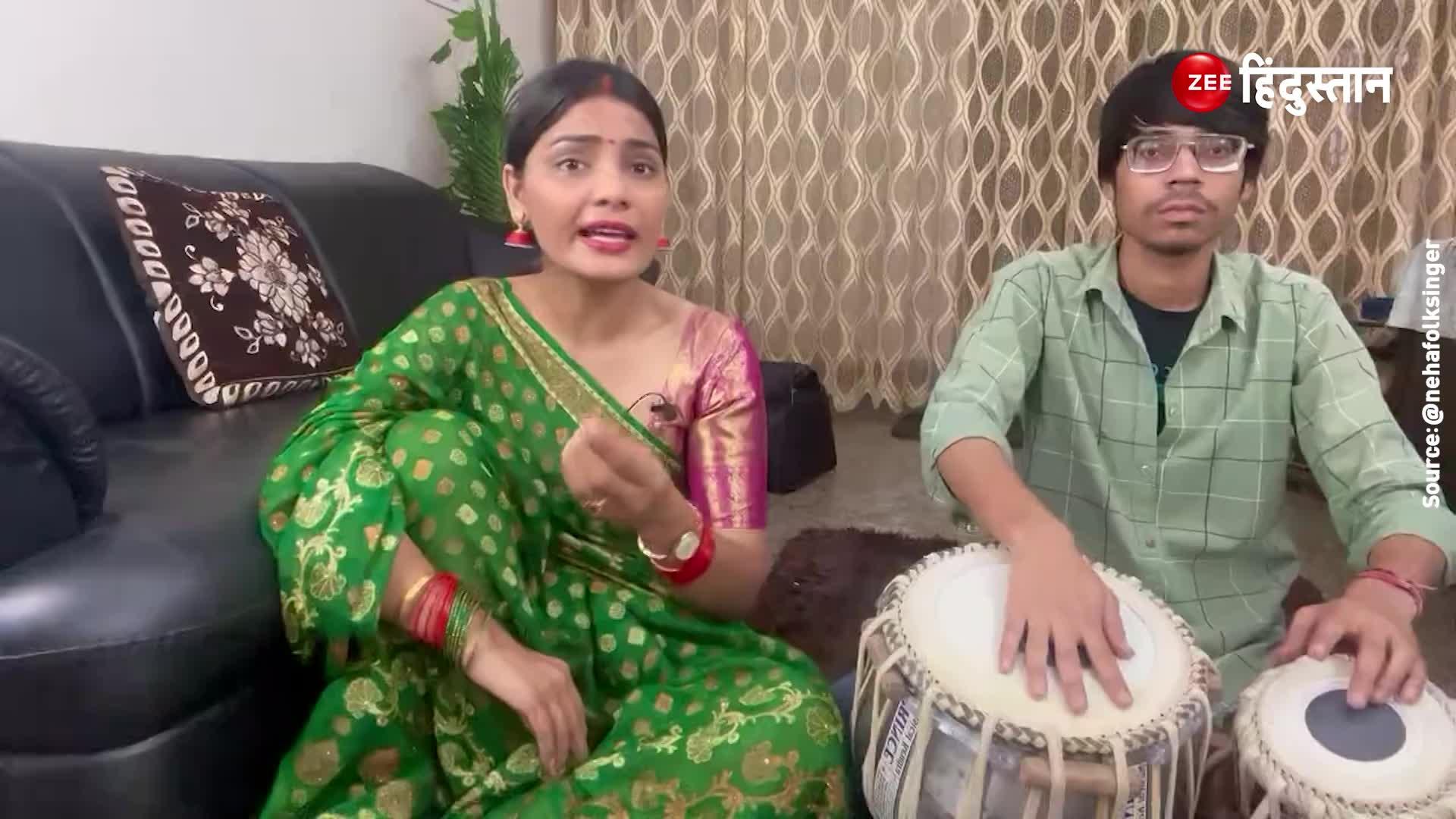 Neha Singh Rathore attacked on Government through song | नेहा सिंह ...