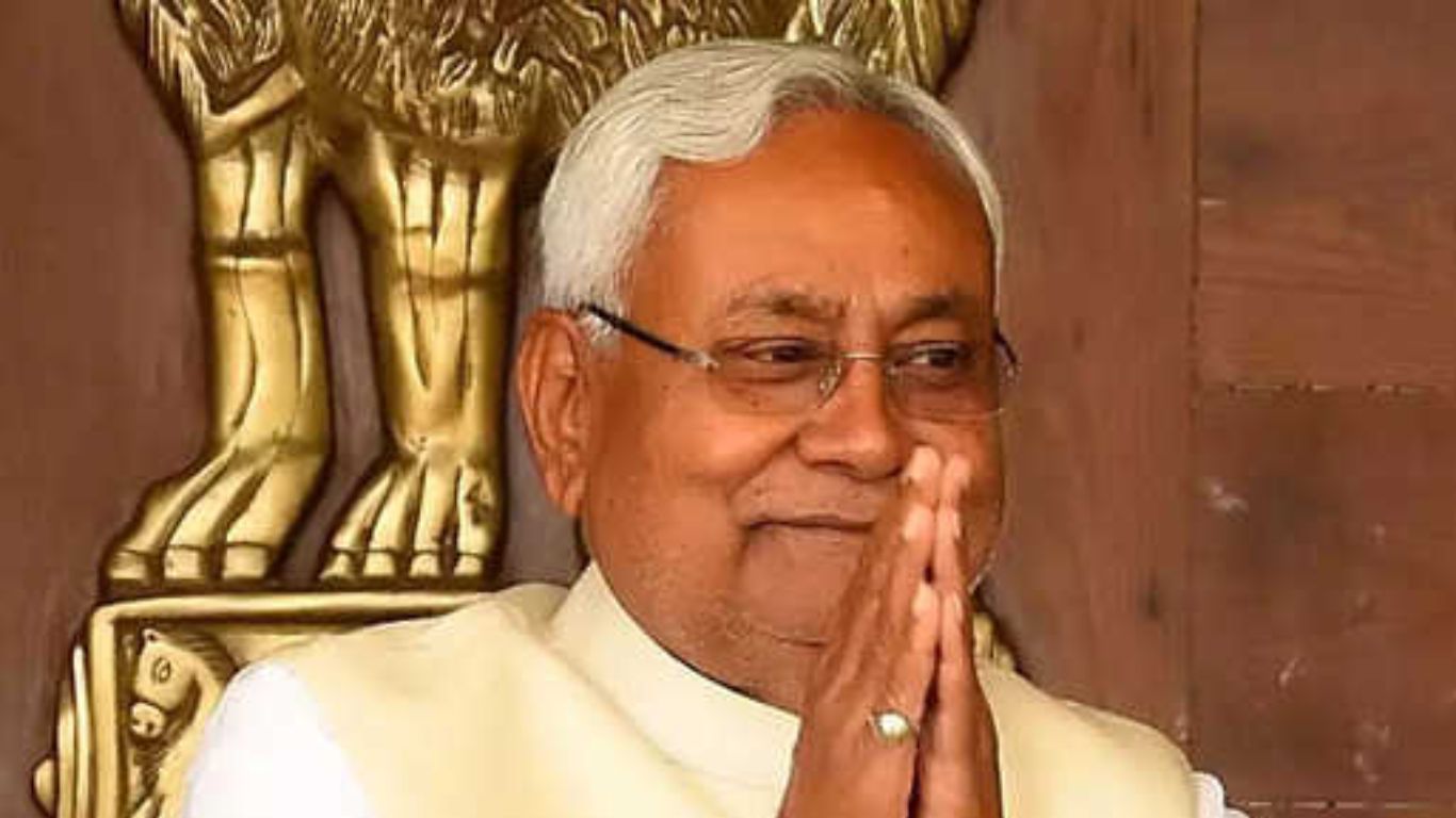 Chief Minister Nitish Kumar called a high level meeting regarding flood ...