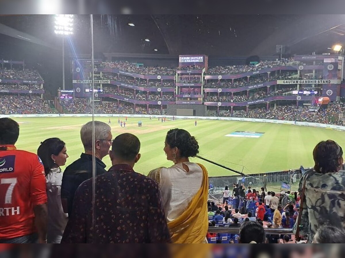 Apple CEO Tim Cook in India watch IPL 2023 Delhi Capitals vs Kolkata ...
