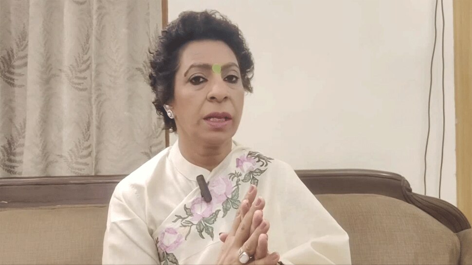 renu bhatia controversial apologized lord hanuman oyo statement nchr | रेणु भाटिया ने हनुमान ...