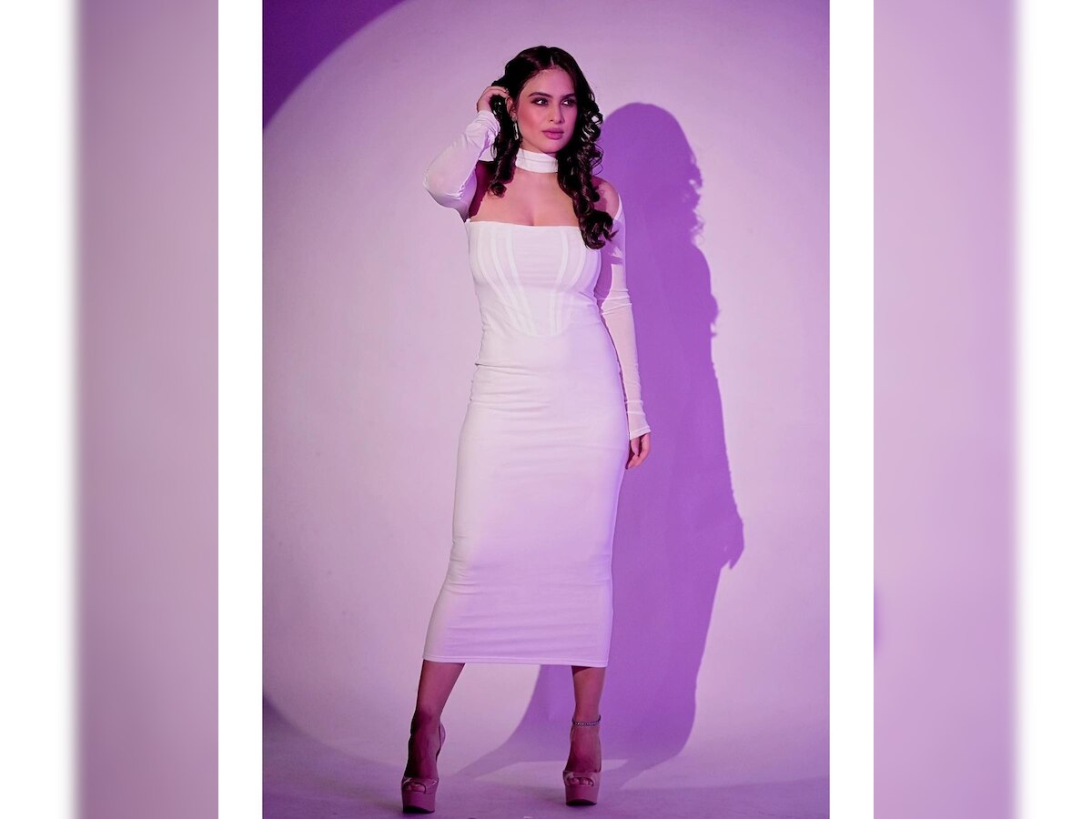 bhojpuri actress shared bold photos in bodycon dress Neha Malik