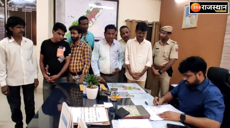 Beawar news Demand for judicial inquiry on teacher death memorandum ...