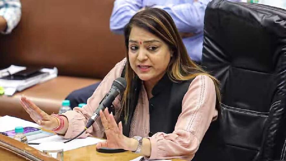 Shelly Oberoi of Aam Aadmi Party elected Delhi mayor after BJP ...