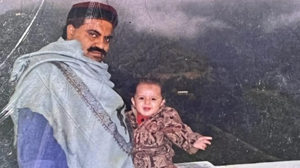 Atiq Ahmed Family Album, Atique Ahmed old pictures with wife Shaista parveen and son Asad | Atiq ...