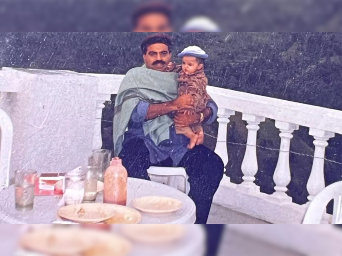 Atiq Ahmed Family Album, Atique Ahmed old pictures with wife Shaista ...