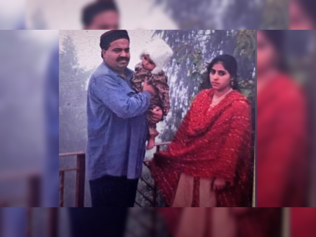 Atiq Ahmed Family Album, Atique Ahmed old pictures with wife Shaista ...