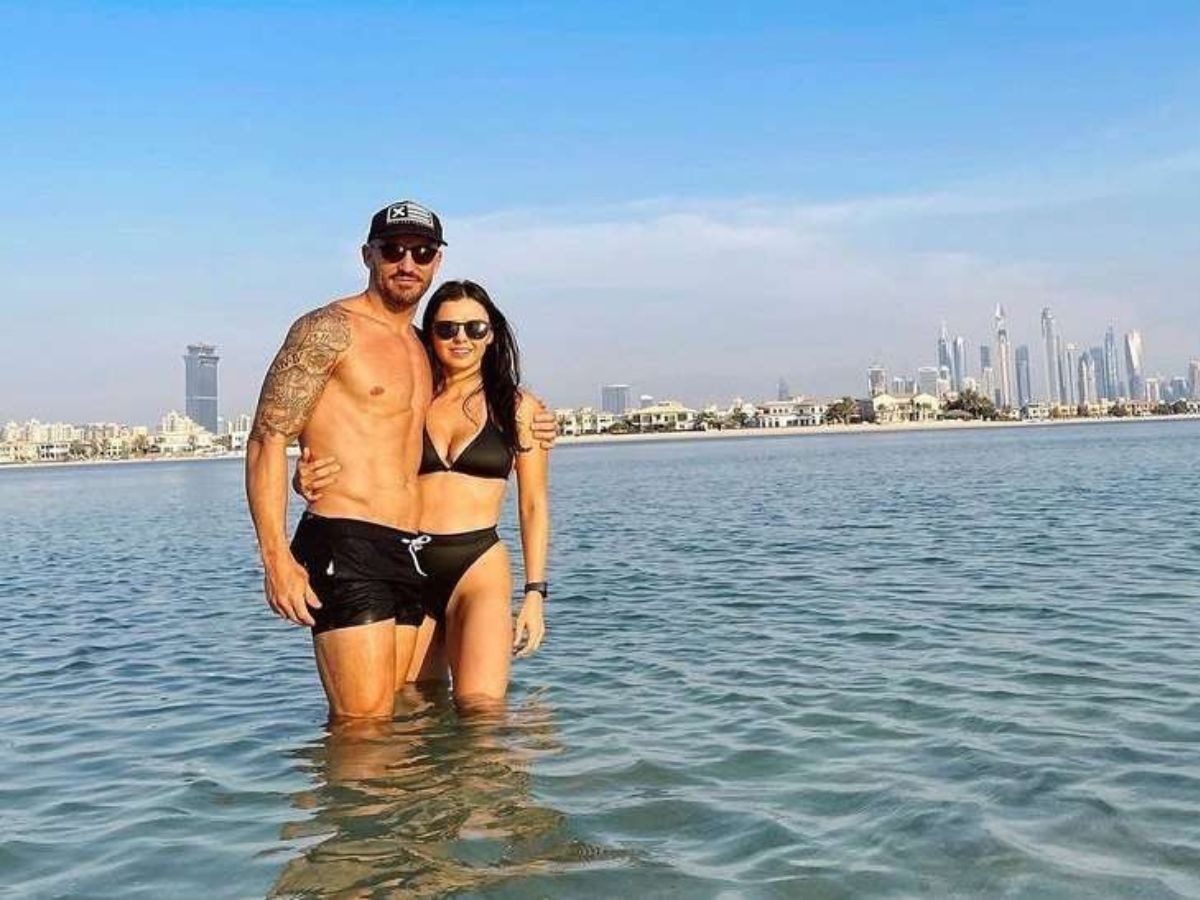 Faf du Plessis wishes wife Imari Visser on her birthday ipl 2023 | Faf du plessis: RCB कप्तान की ...