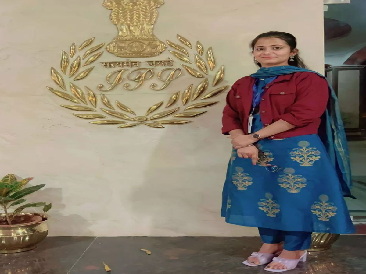 IPS Divya Tanwar Know her success story | इस महिला IPS की मां करती थी ...