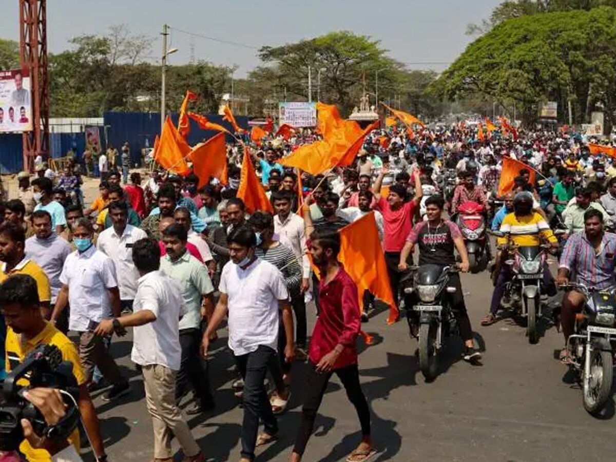 congress promise to ban bajrang dal in karnataka bjp and vhp reacts on it