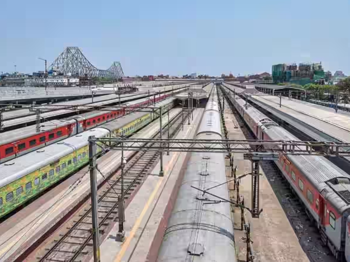 indian railways irctc raipur railway station 20 trains canceled 65 ...