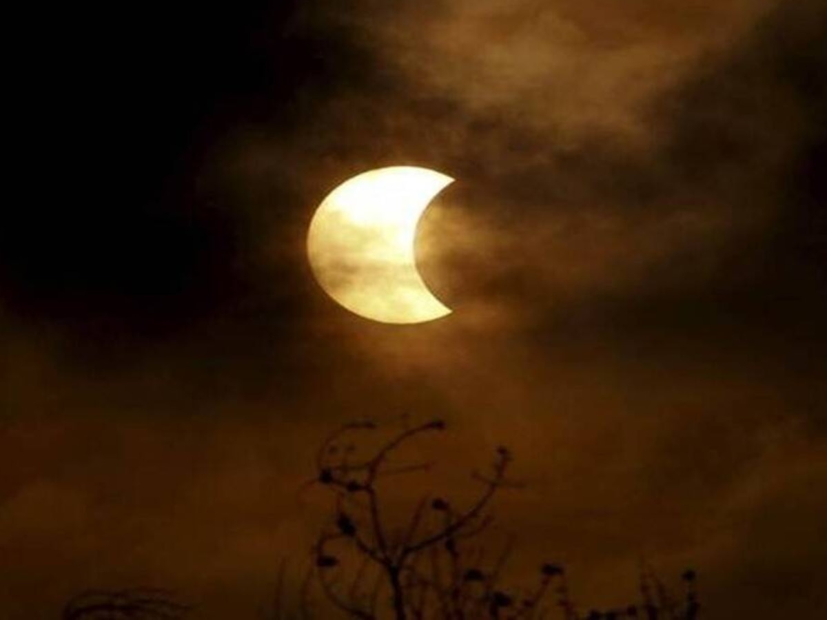 Chandra grahan 2023 timing cities place know here first lunar eclipse ...