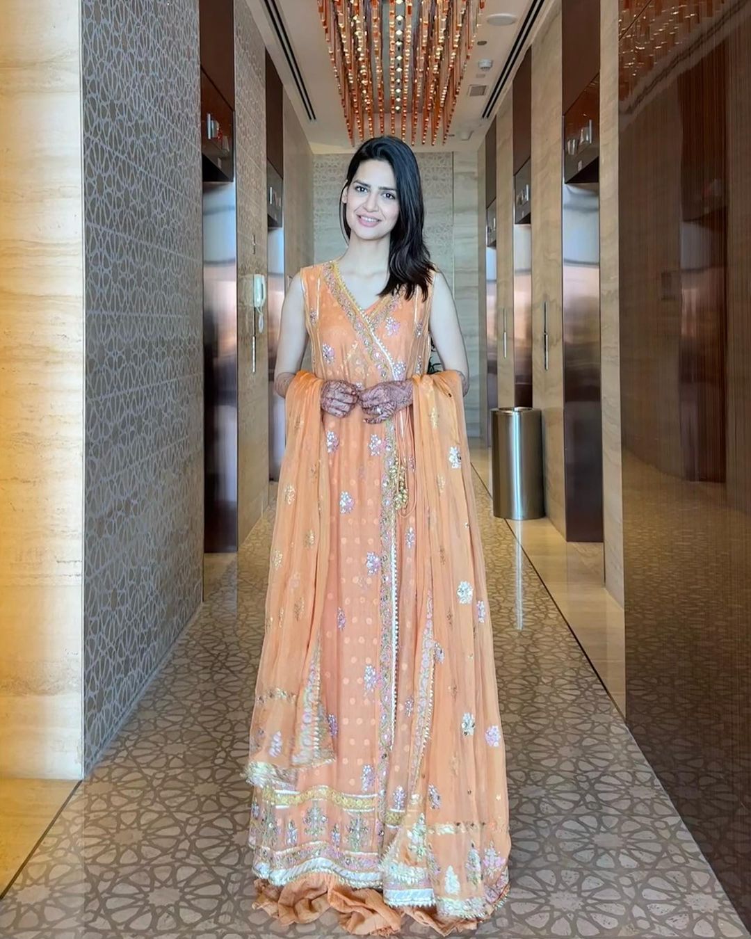 pakistani actress madiha imam got married indian producer moji basar ...